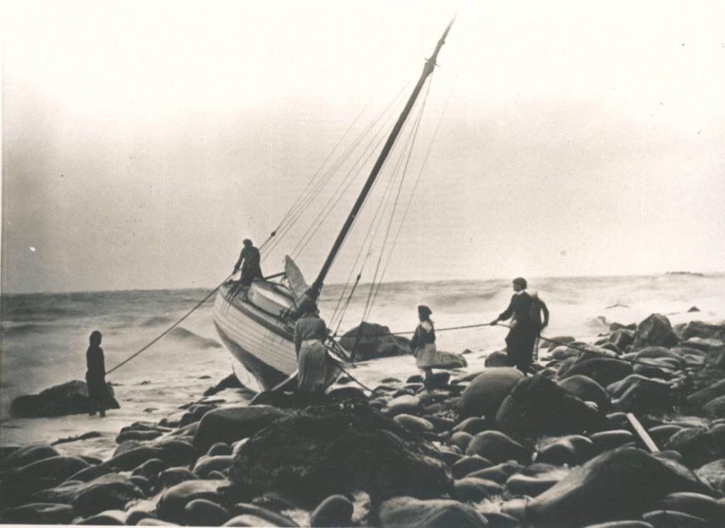 Pirate – Sailing Sunday | waitematawoodys.com #1 for classic wooden ...