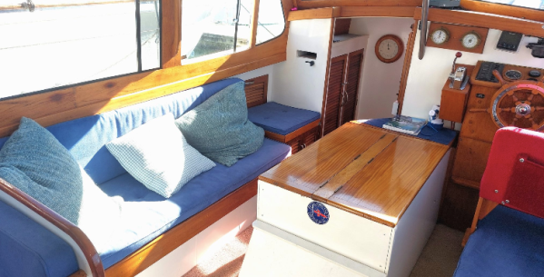 WOODEN LAUNCH – LADY ALLISON (Lady Helen) A Peek Down Below ...