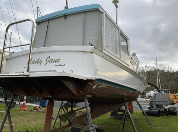 CLASSIC LAUNCH LADY JANE REMAINS UNSOLD AFTER SINKING INCIDENT ...